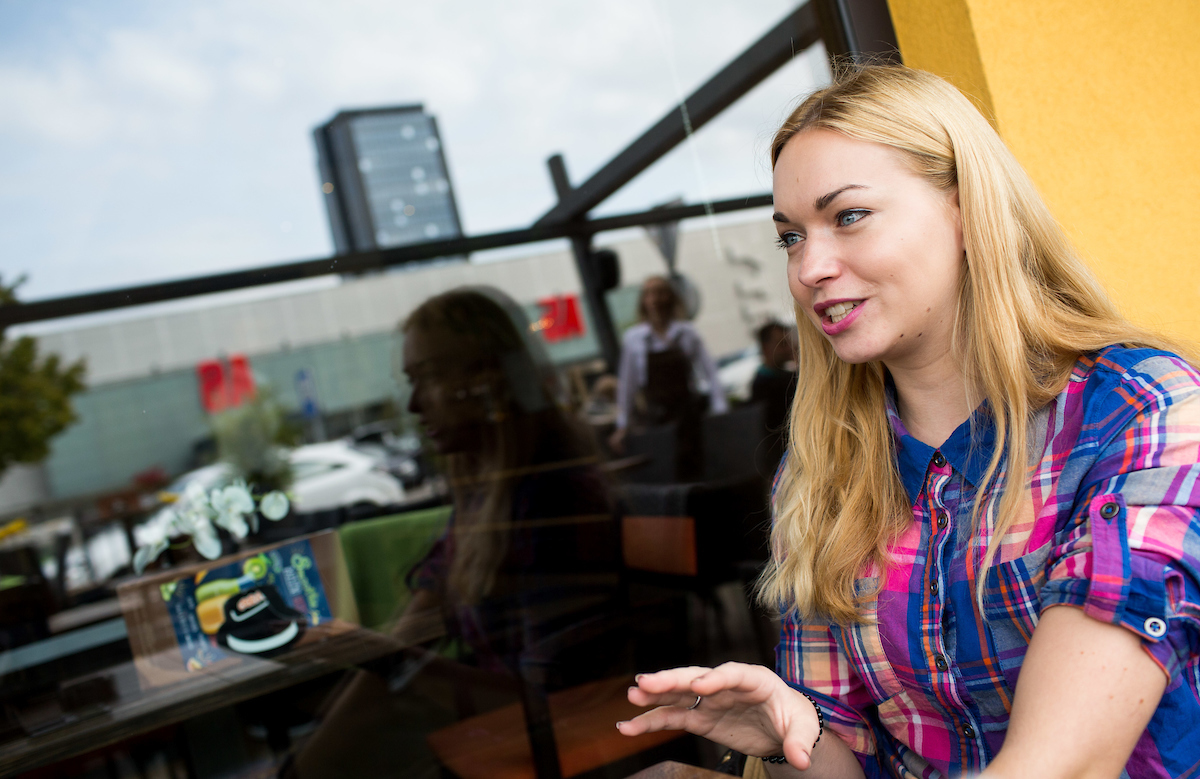Laura Unuk razpeta med študijem in šahom - siol.net