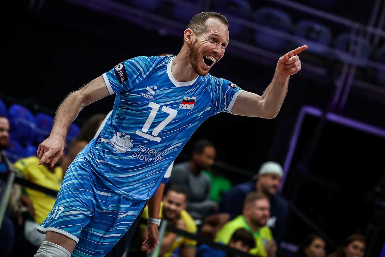 Slovenski odbojkarji z zmago začeli ligo narodov v Riu - siol.net