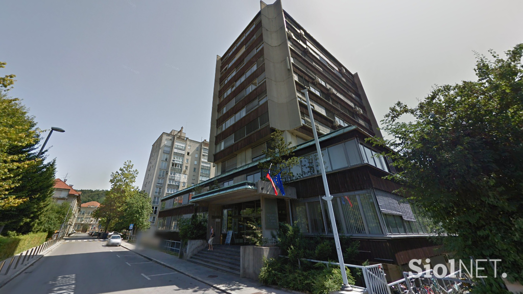 Galerija: S pomočjo države privatiziral, zdaj ga čaka izrek sodbe ...