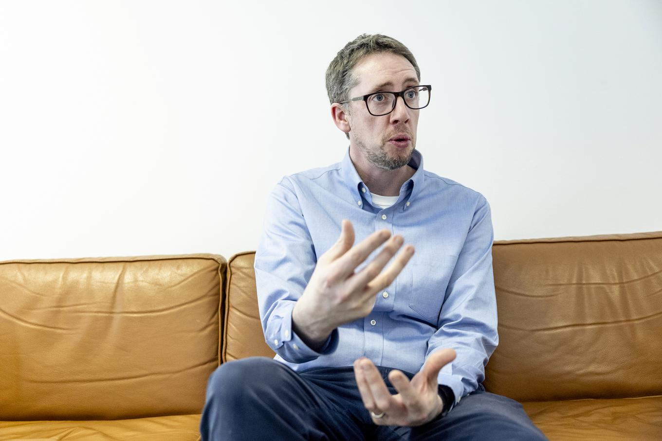 Liam Boyle o sprejemanju medijskega zakona: Vzemite si čas - siol.net