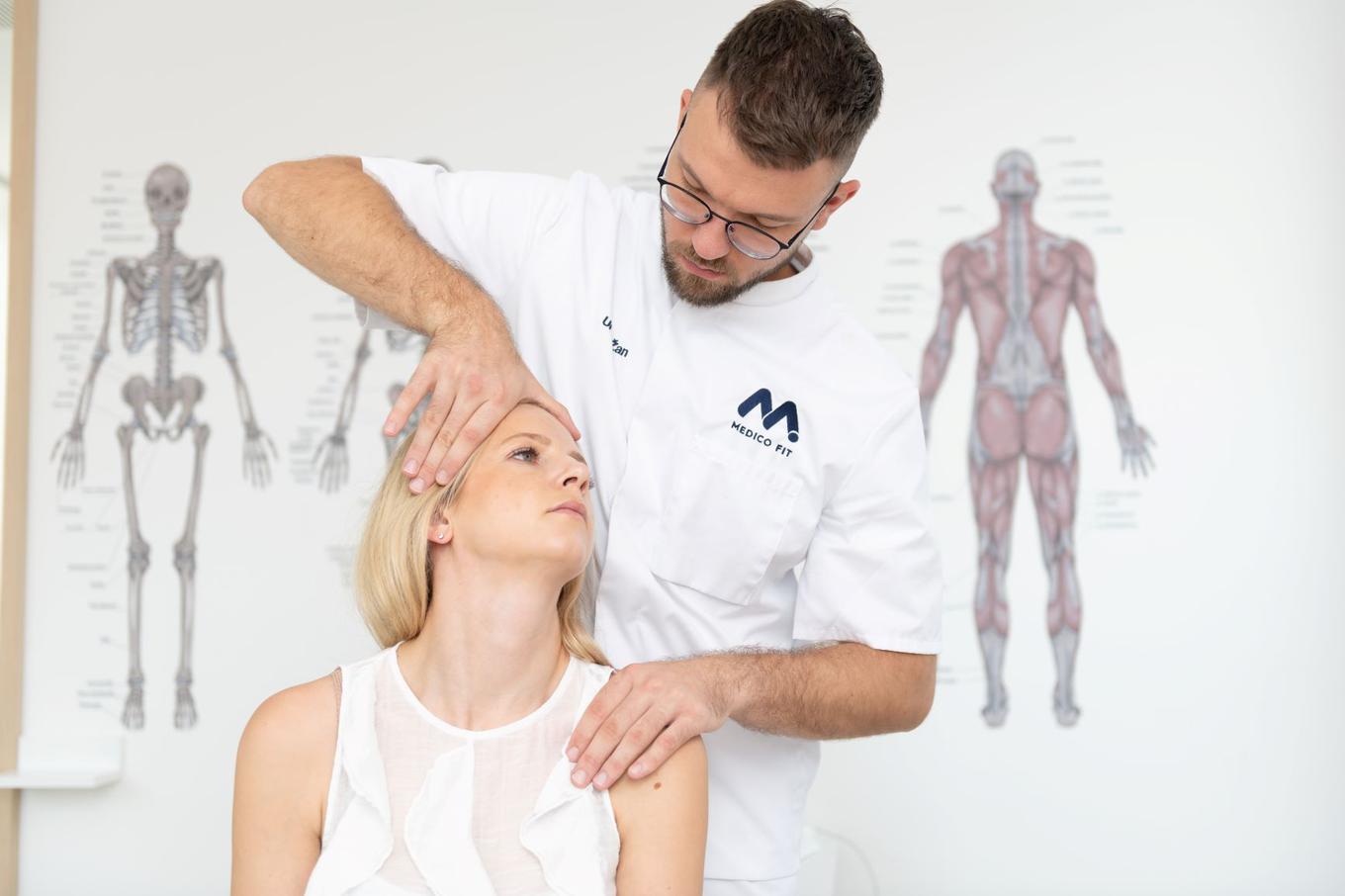 Spondiloza: kako fizioterapija pomaga pri lajšanju simptomov? - siol.net