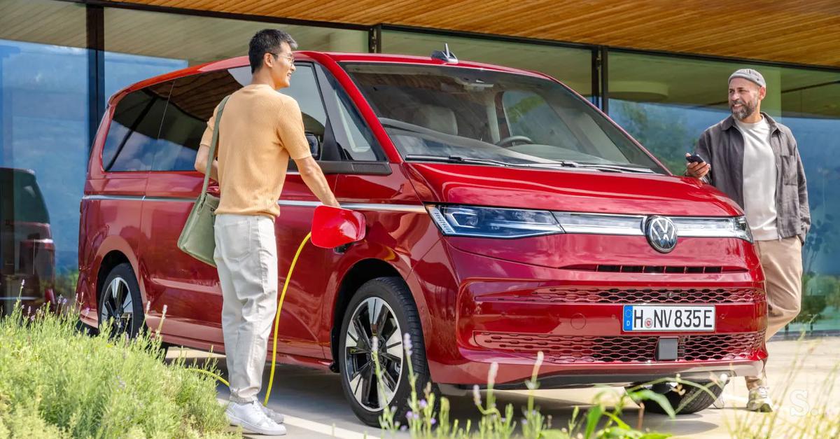 Novi VW Multivan Limited 2026 z izjemno ponudbo pri Porsche Inter Auto ...
