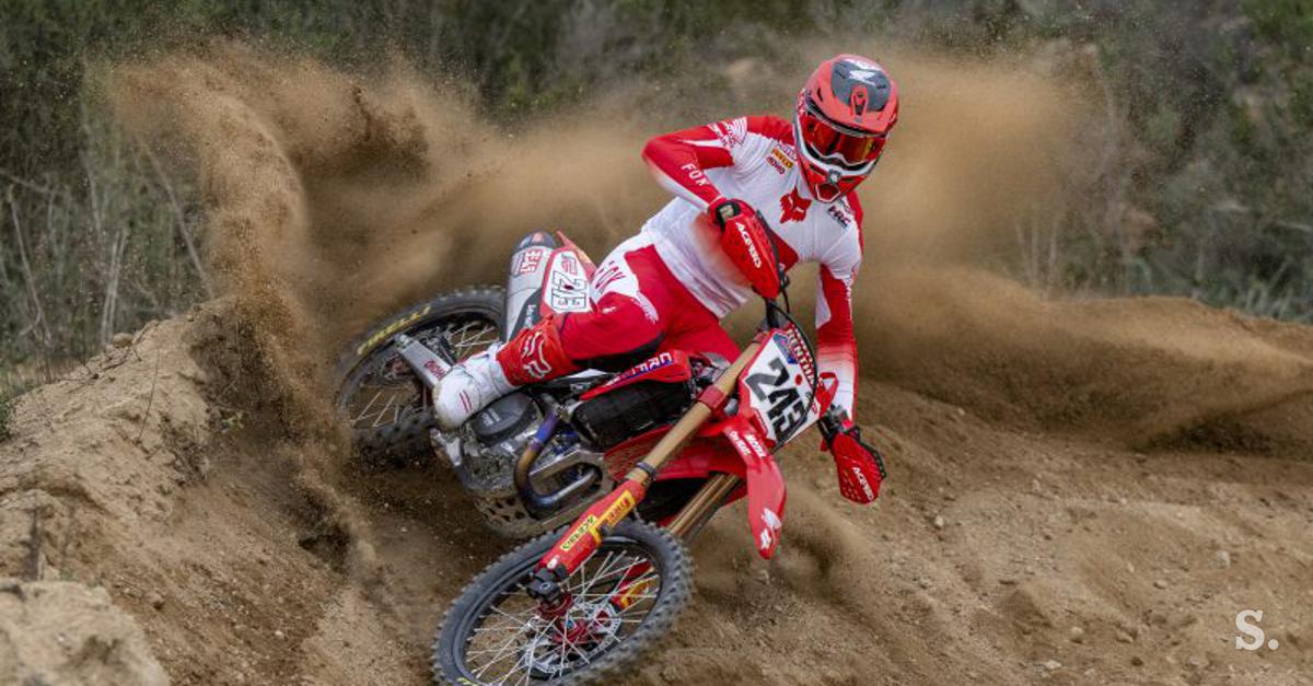 Na te posnetke smo čakali. In to je favorit za prvaka – Tim Gajser ...