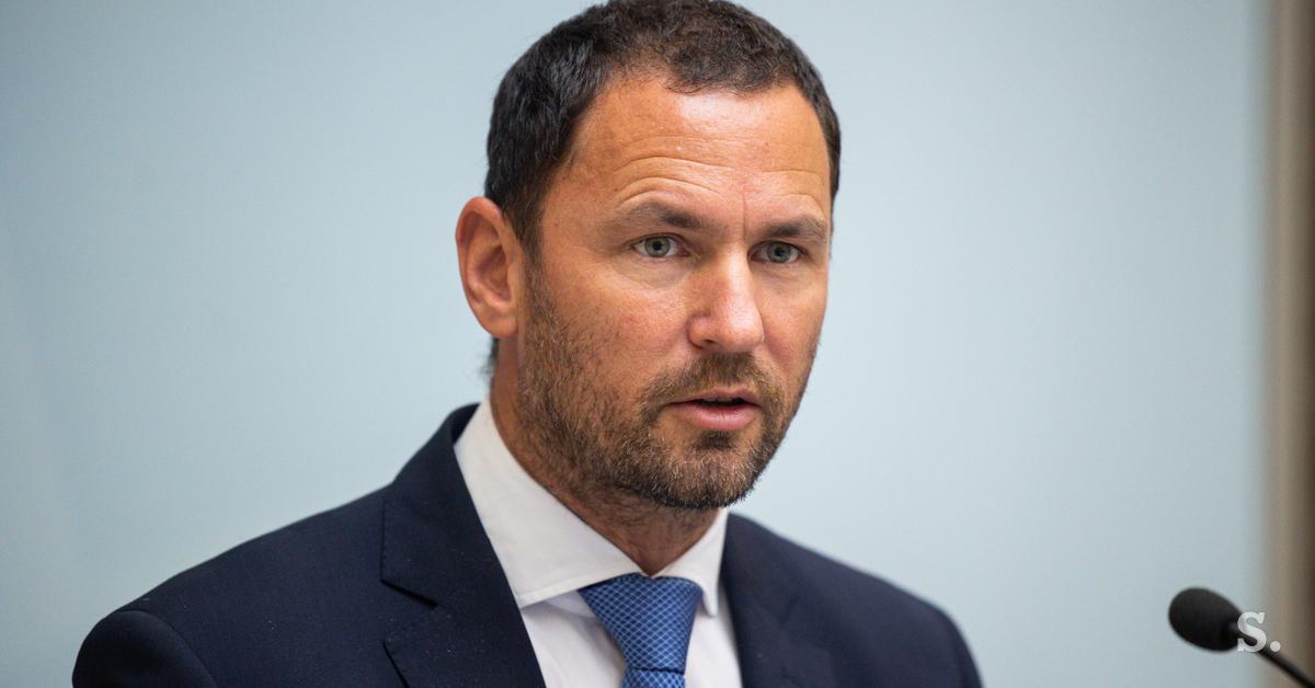 Primož Dolenc začasno prevzema Banko Slovenije - siol.net