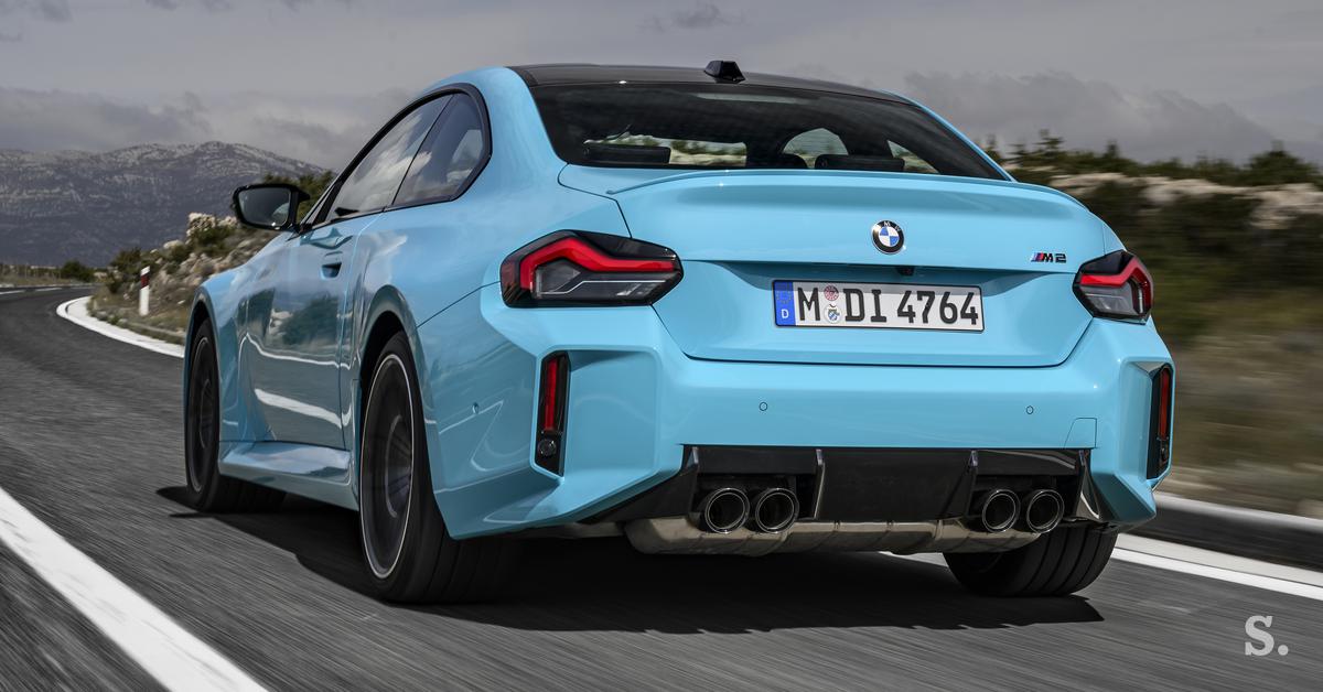 BMW M2 ostaja športnik za puriste, a zdaj prvič tudi s štirikolesnim ...