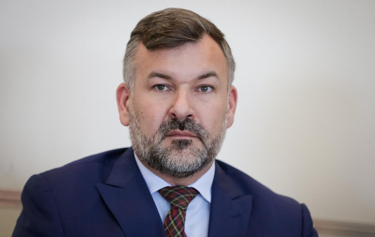 Objavljeni novi posnetki: kaj naj bi povedal Jože Oberstar? - siol.net