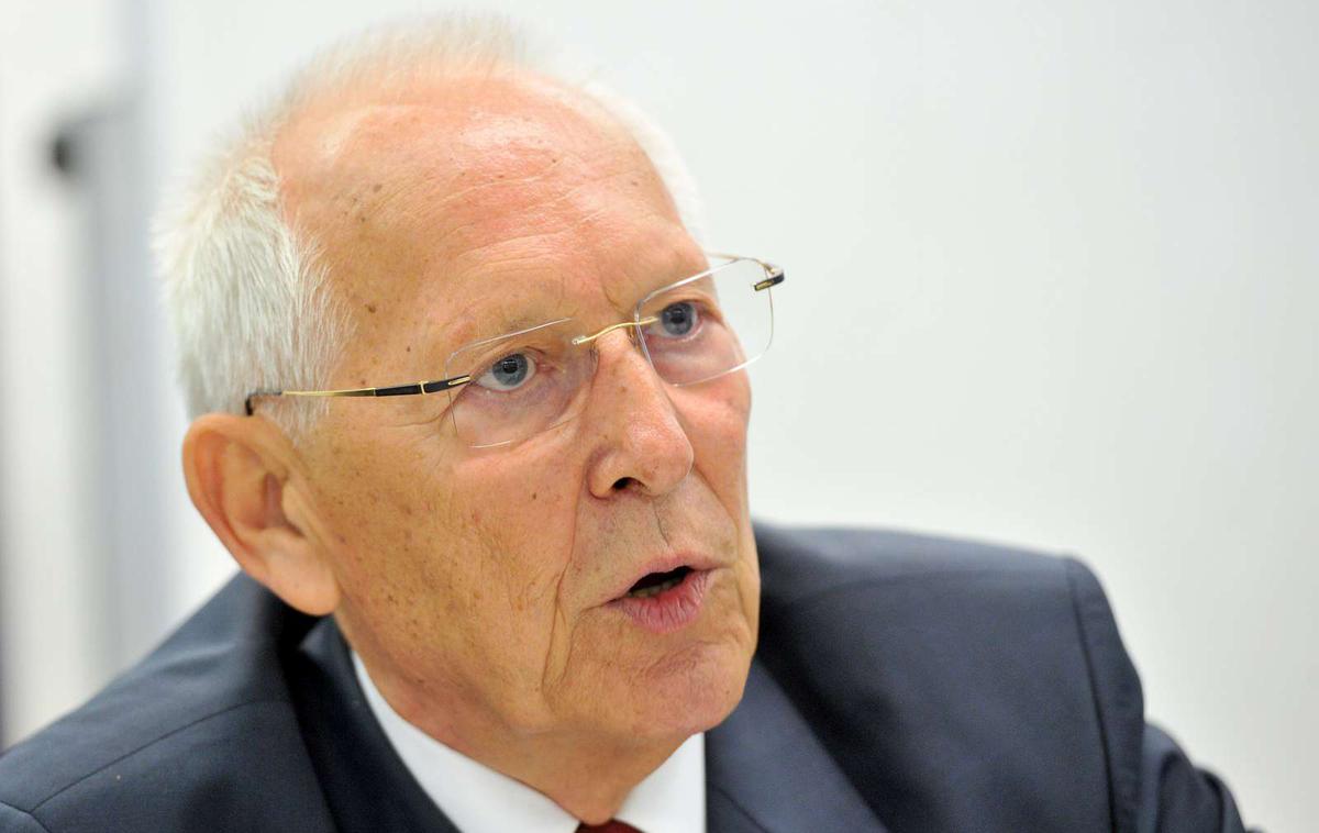 Umrl nekdanji veleposlanik Peter Toš - siol.net