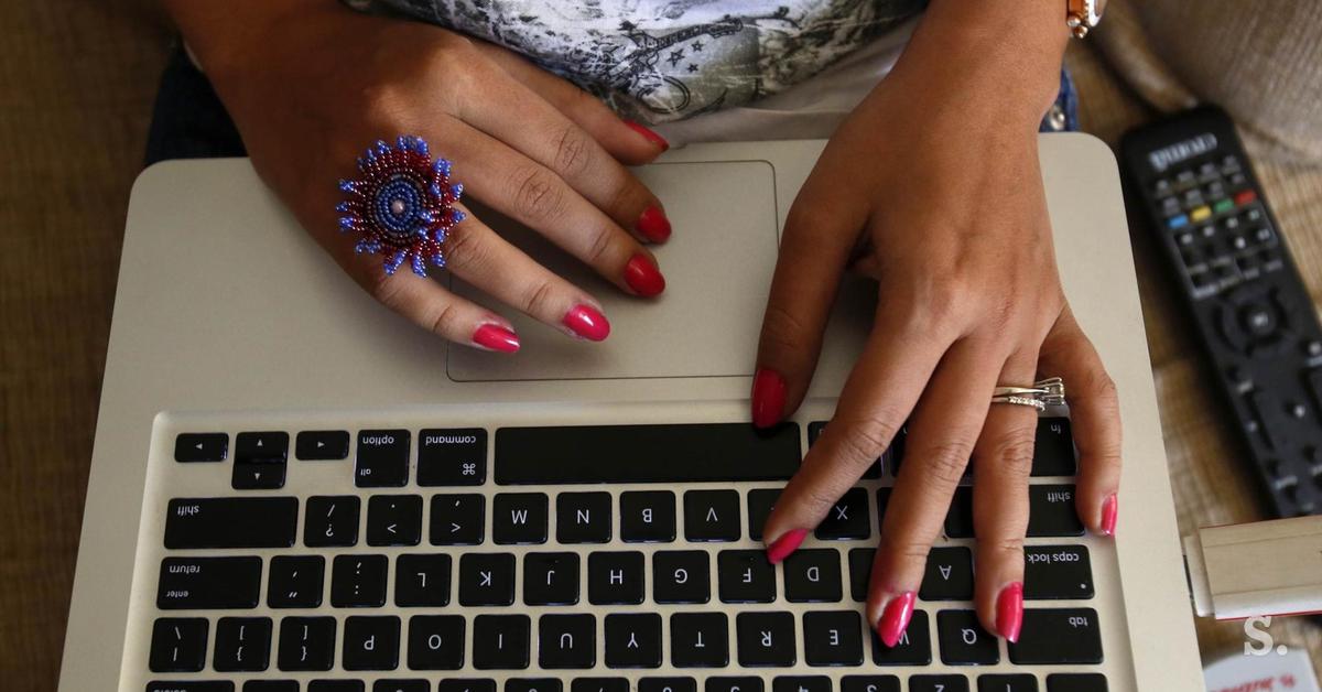 Je za slovenske ženske računalnik res statusni simbol? - siol.net