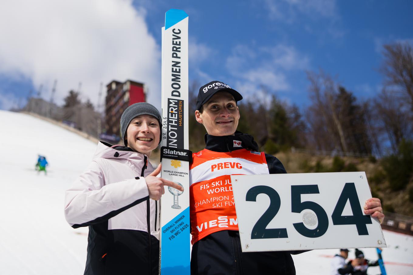 Višje nagrade za skakalce. In to v evrih. - siol.net