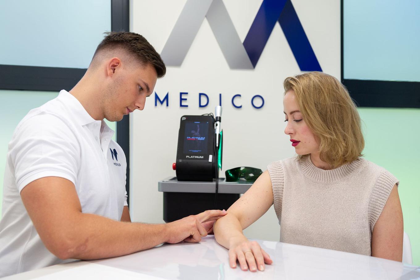 Celostna rehabilitacija za teniški komolec - siol.net