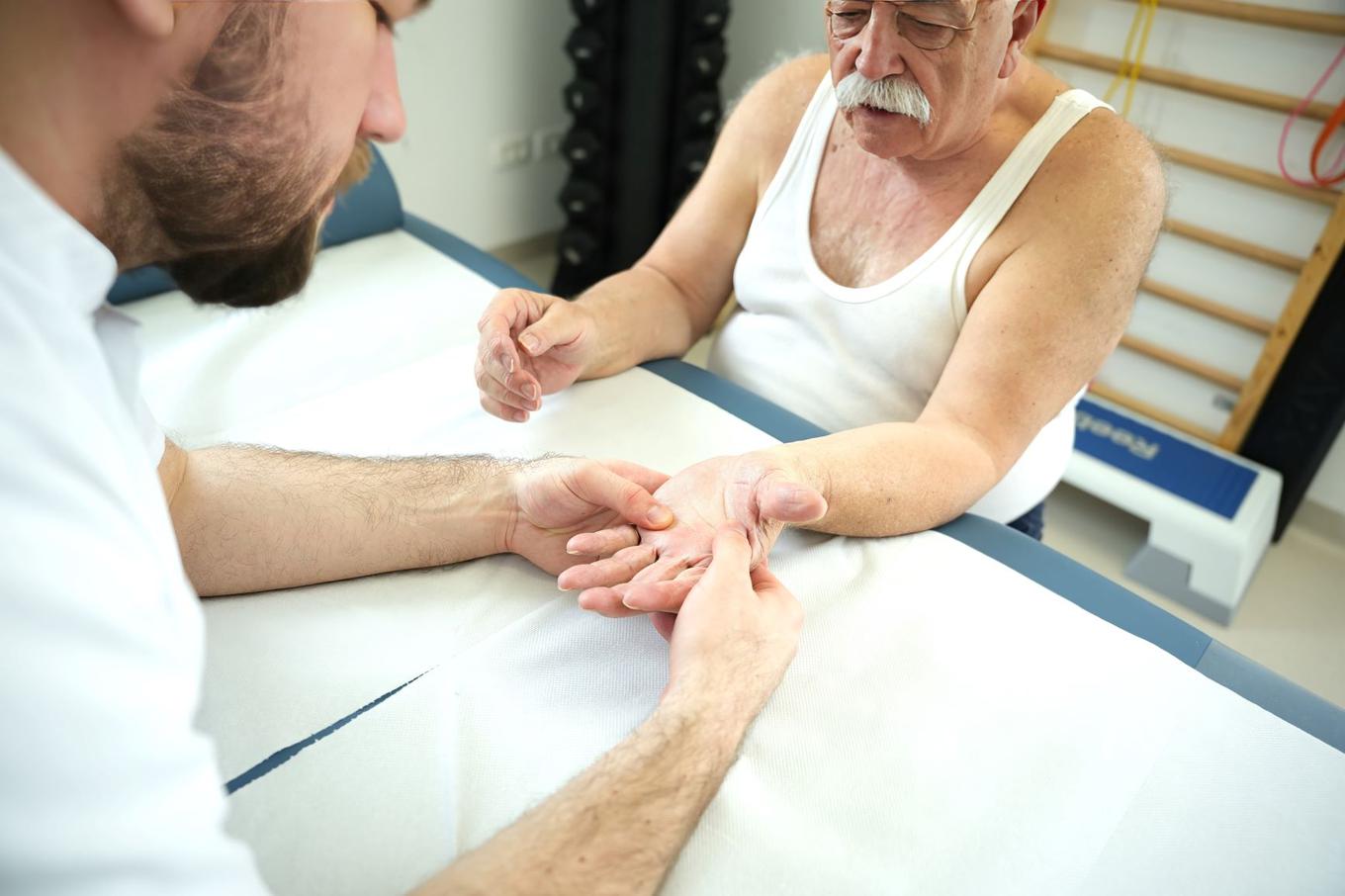 Karpalni kanal (sindrom zapestnega prehoda) in zdravljenje - siol.net