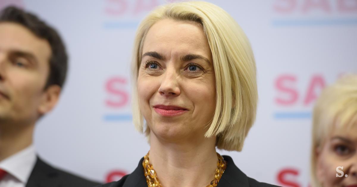 Šarec v DZ vložil predlog kandidature Mlinarjeve za ministrico - siol.net