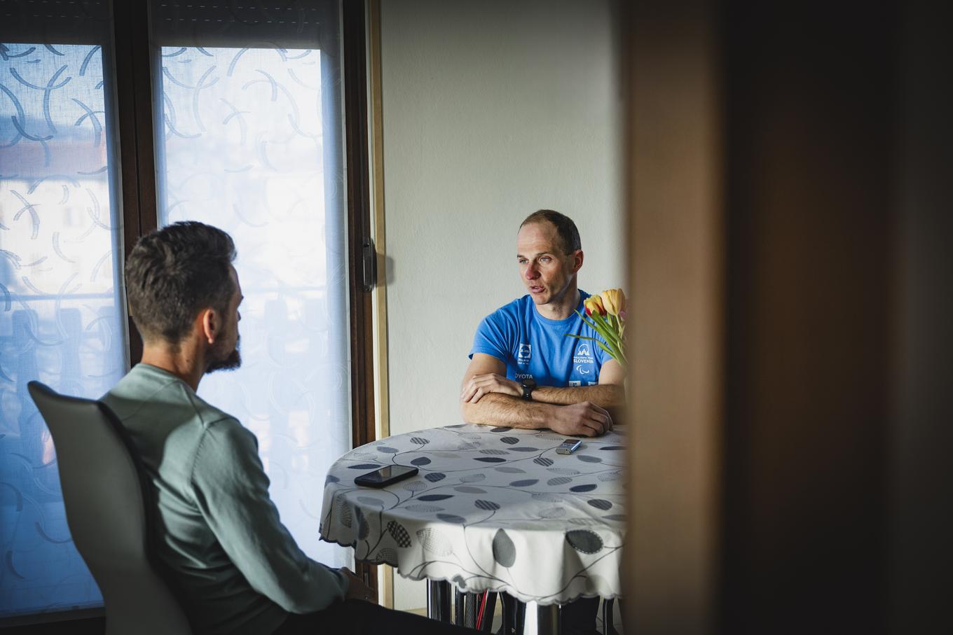 Anej Doplihar: Nesreča in voziček ga nista ustavila, zdaj piše posebno poglavje #video - siol.net