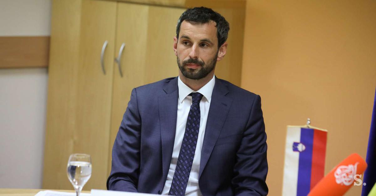 Furs naj bi začasno vodil Peter Grum - siol.net