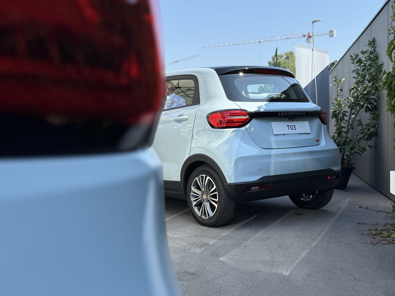 Kitajski Leapmotor prihrumel z nizkimi cenami: preverili smo novinca ...