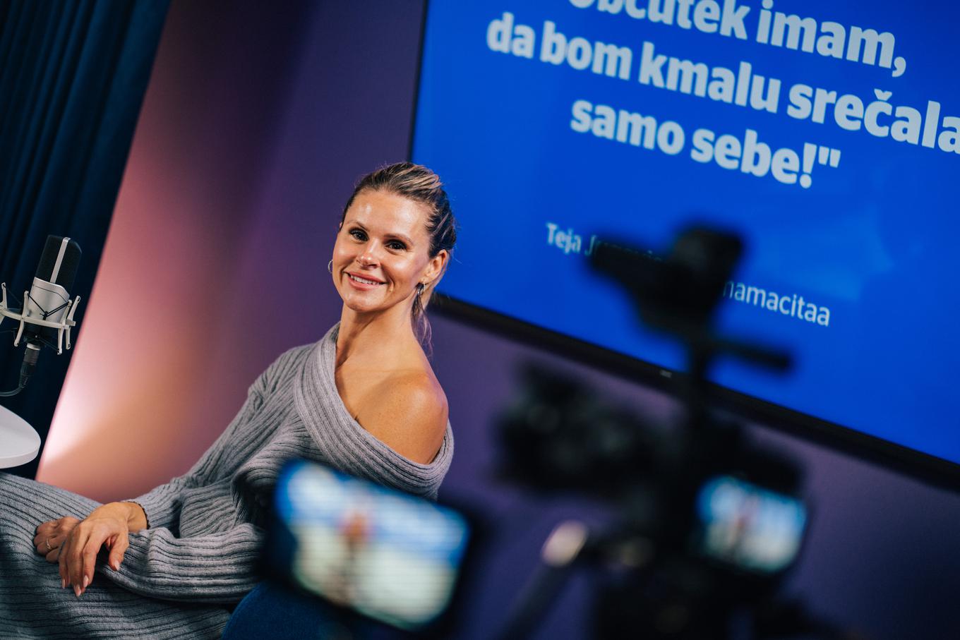 Coolmamacita Teja Jugovic: Sem kot reklamni pano #Spotkast - siol.net