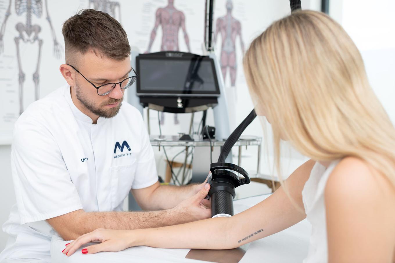 Celostna rehabilitacija za teniški komolec - siol.net