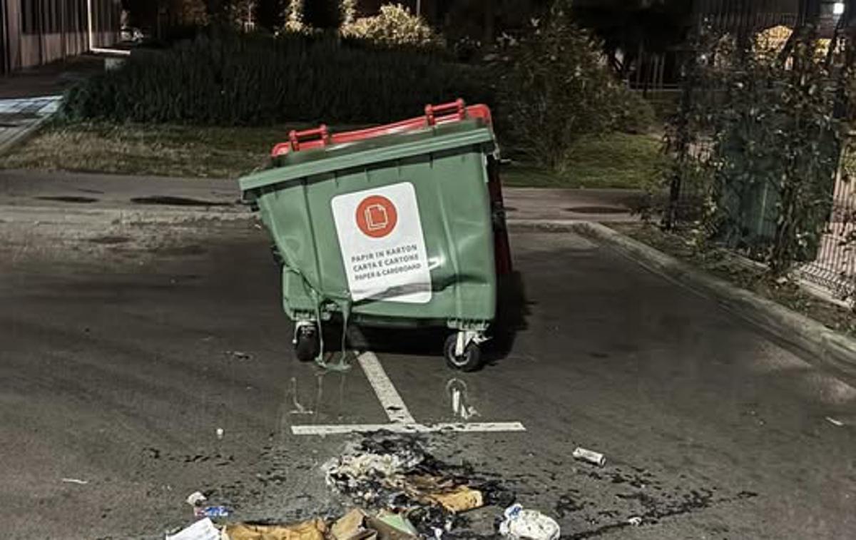 Neznani storilci že tretjič zapored v Luciji s pirotehniko uničili ...