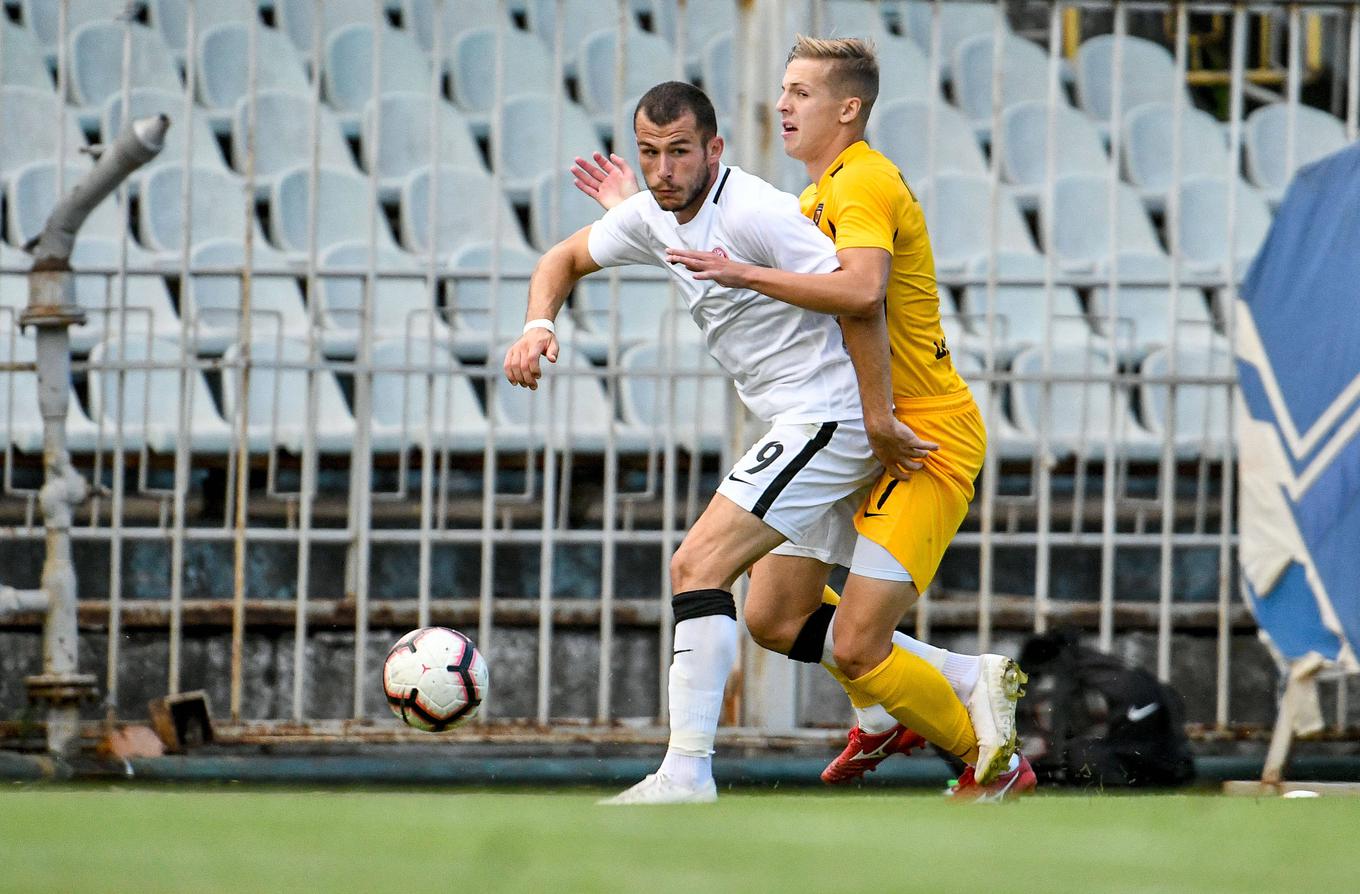 Olimpija po številnih odhodih le predstavila prvo zimsko okrepitev ...