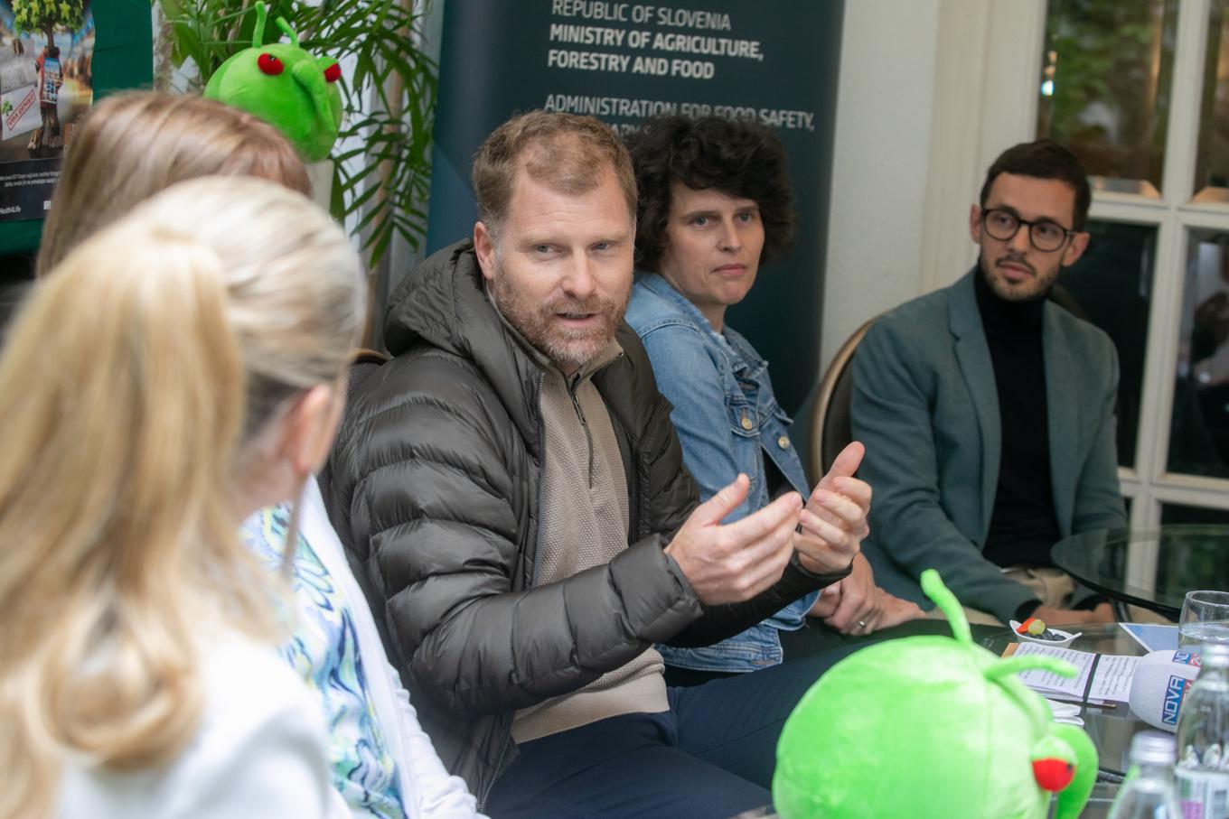 Strokovnjaki pred poletjem svarijo pred prinašanjem rastlin s potovanj ...