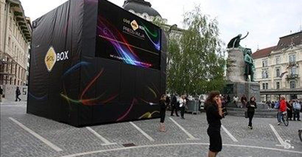 SiOL BOX Live: Premiera filma Jej, moli, ljubi - siol.net