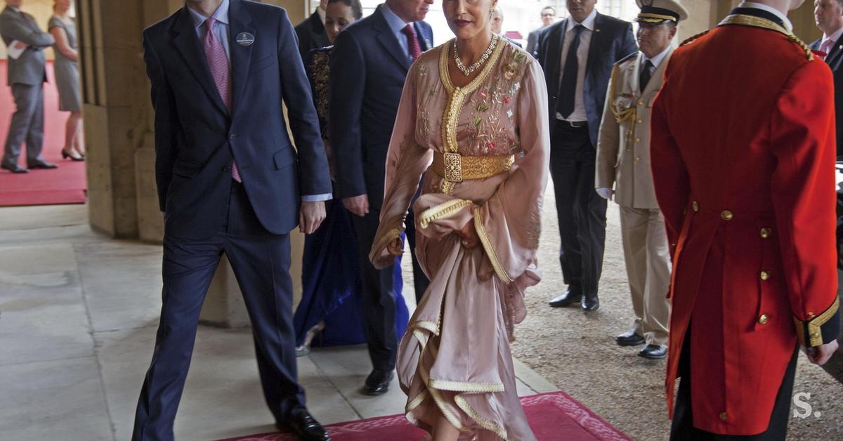 Maroška princesa Lalla Meryem je Split zapustila v zlatem letalu - siol.net