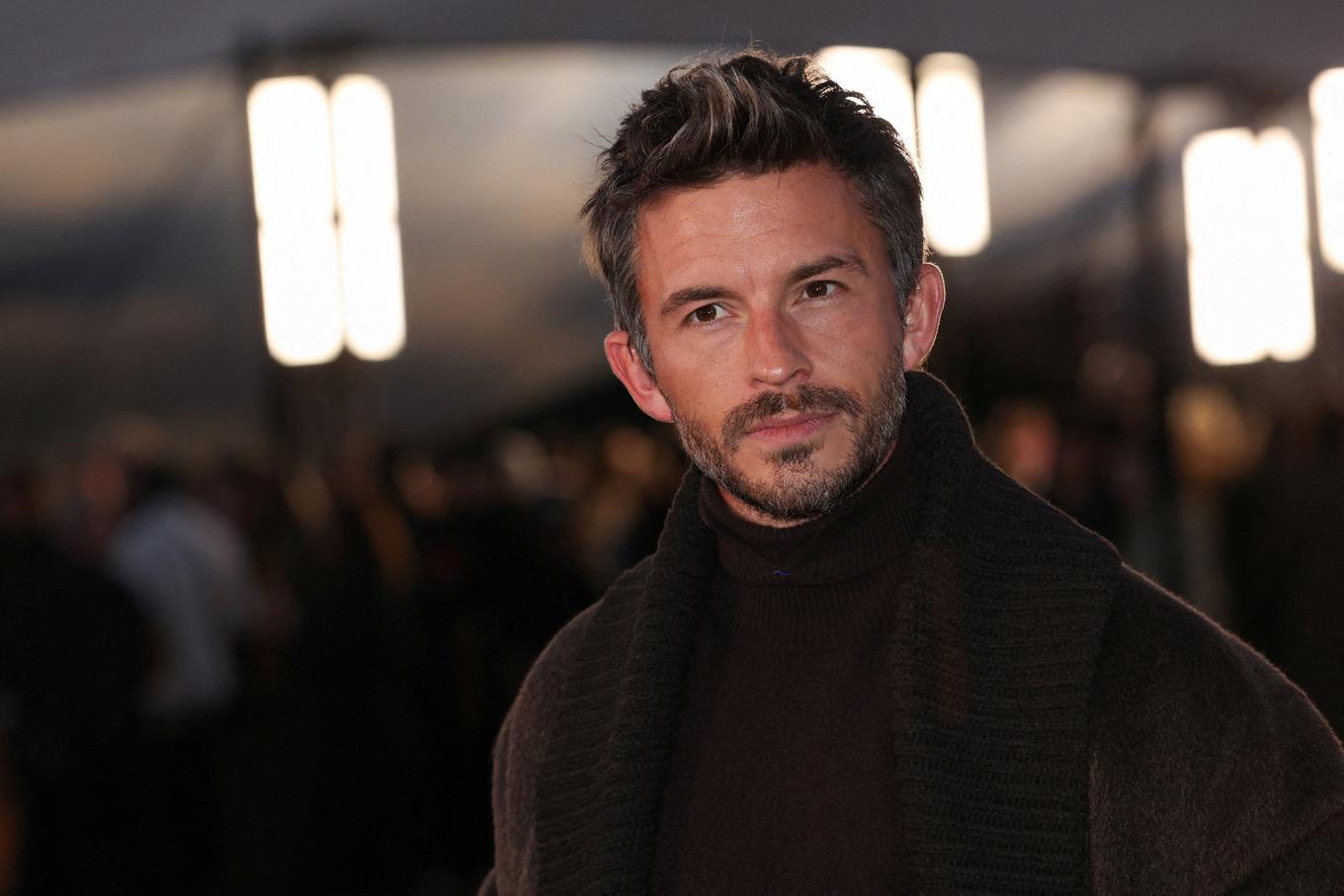 Najbolj seksi moški letošnjega leta je igralec Jonathan Bailey - siol.net