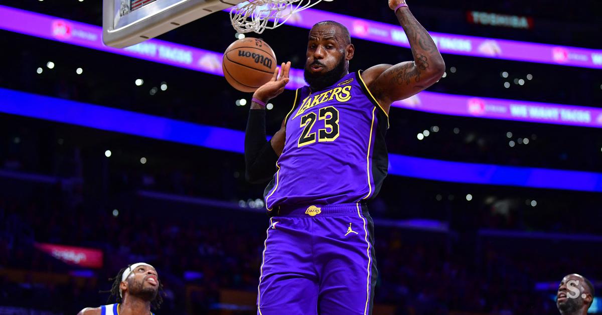 Dončić ob igrišču pospremil šov LeBrona Jamesa in dejal, da se vsak dan ...