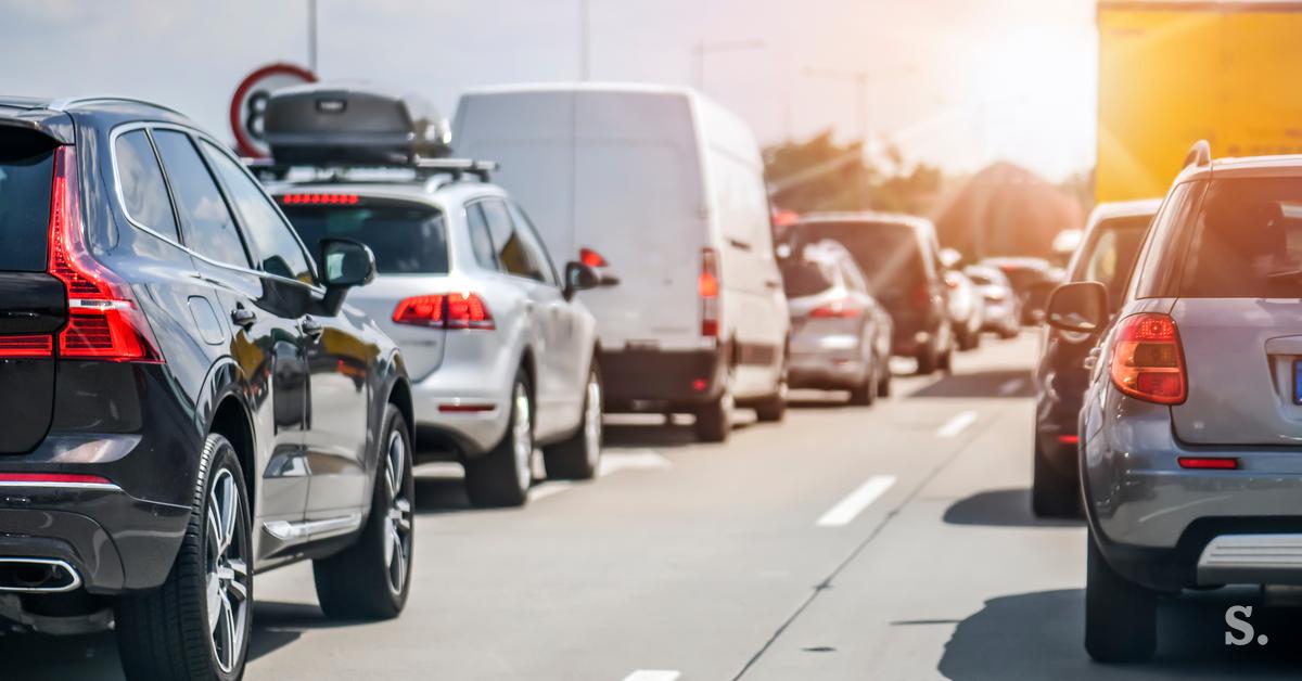 Na slovenskih cestah znova gneča: preverite, kje je najhuje - siol.net