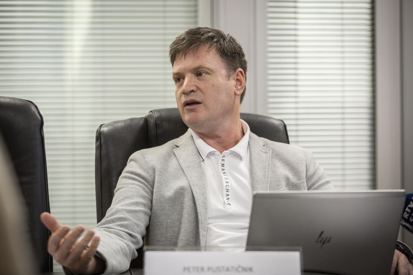 Telekom Slovenije: E-oskrba je za vse upravičence brezplačna - siol.net