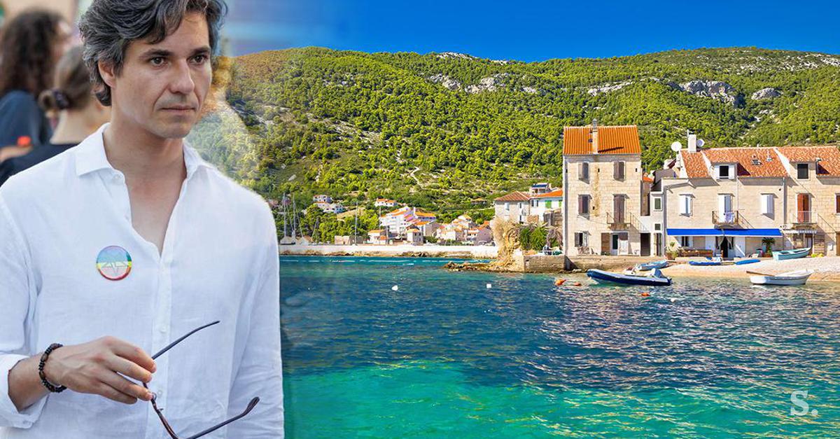 Minister Luka Mesec sredi turistične sezone službeno na Vis - siol.net