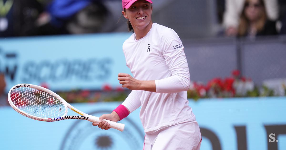 Swiatek ob začetku Roland Garrosa trdno na vrhu lestvice WTA - siol.net