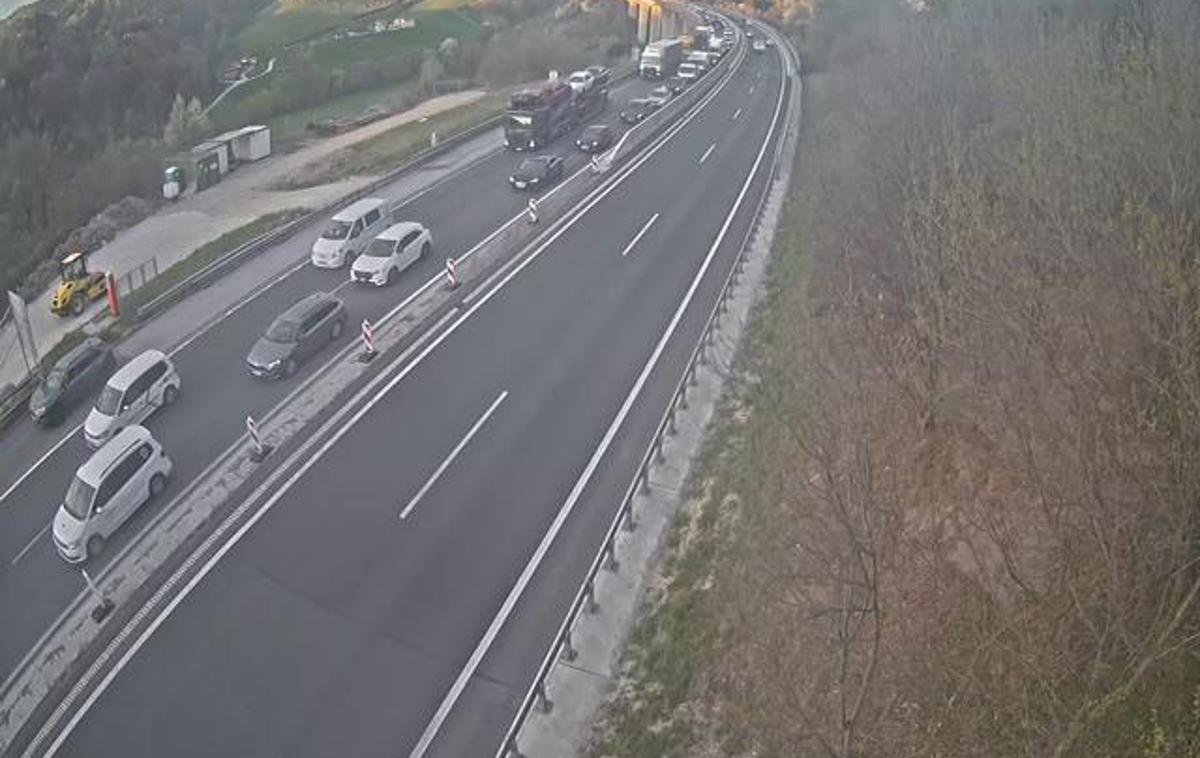 Na štajerski avtocesti dve prometni nesreči - siol.net