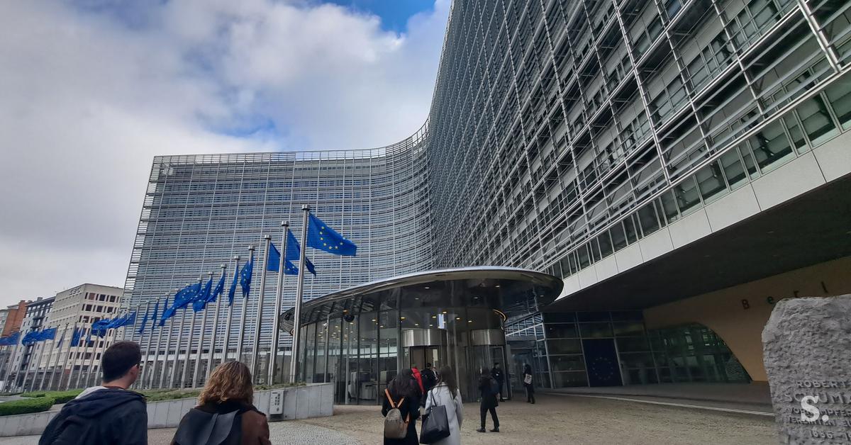 Bruselj Slovenijo poziva k okrepitvi gospodarske konkurenčnosti - siol.net Bruselj Slovenijo poziva k okrepitvi gospodarske konkurenčnosti - siol.net
