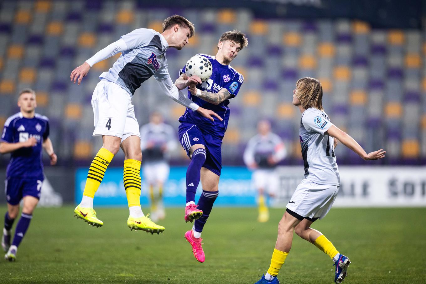 Celje spet brez točk v Stožicah, Španec povsem izgubil živce - siol.net