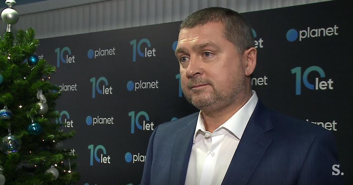 Za televizijskim voditeljem je težko leto #video - siol.net