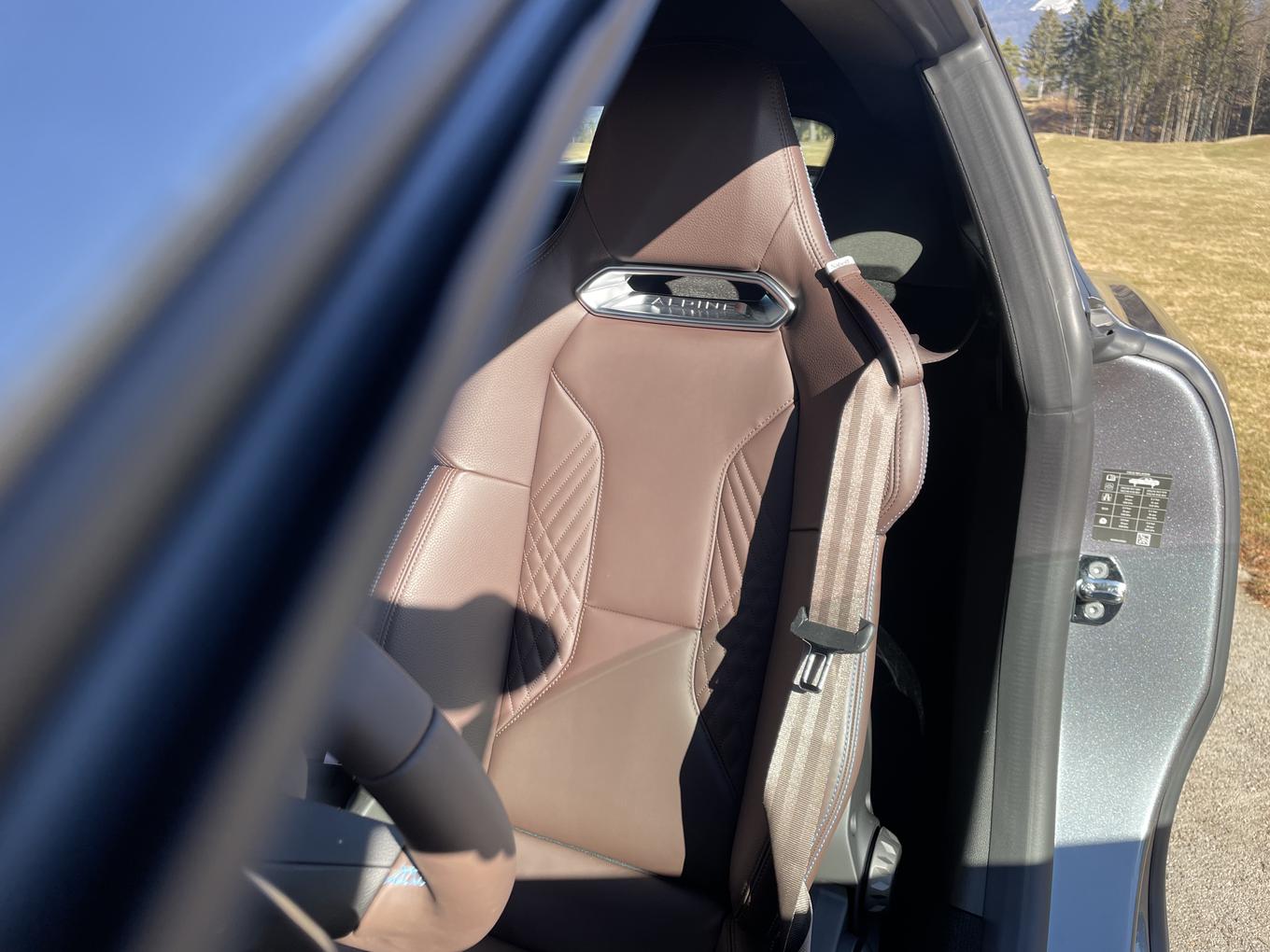 Odlična naložba? Znamka Alpine je popolna novost v Sloveniji. - siol.net