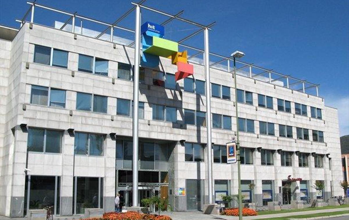 Hitova uprava z imenovanjem Simone Mele in Zvonka Šulerja popolna ...