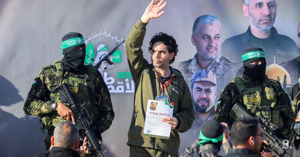 Izrael izpustil 183 palestinskih zapornikov, Hamas tri izraelske talce ...