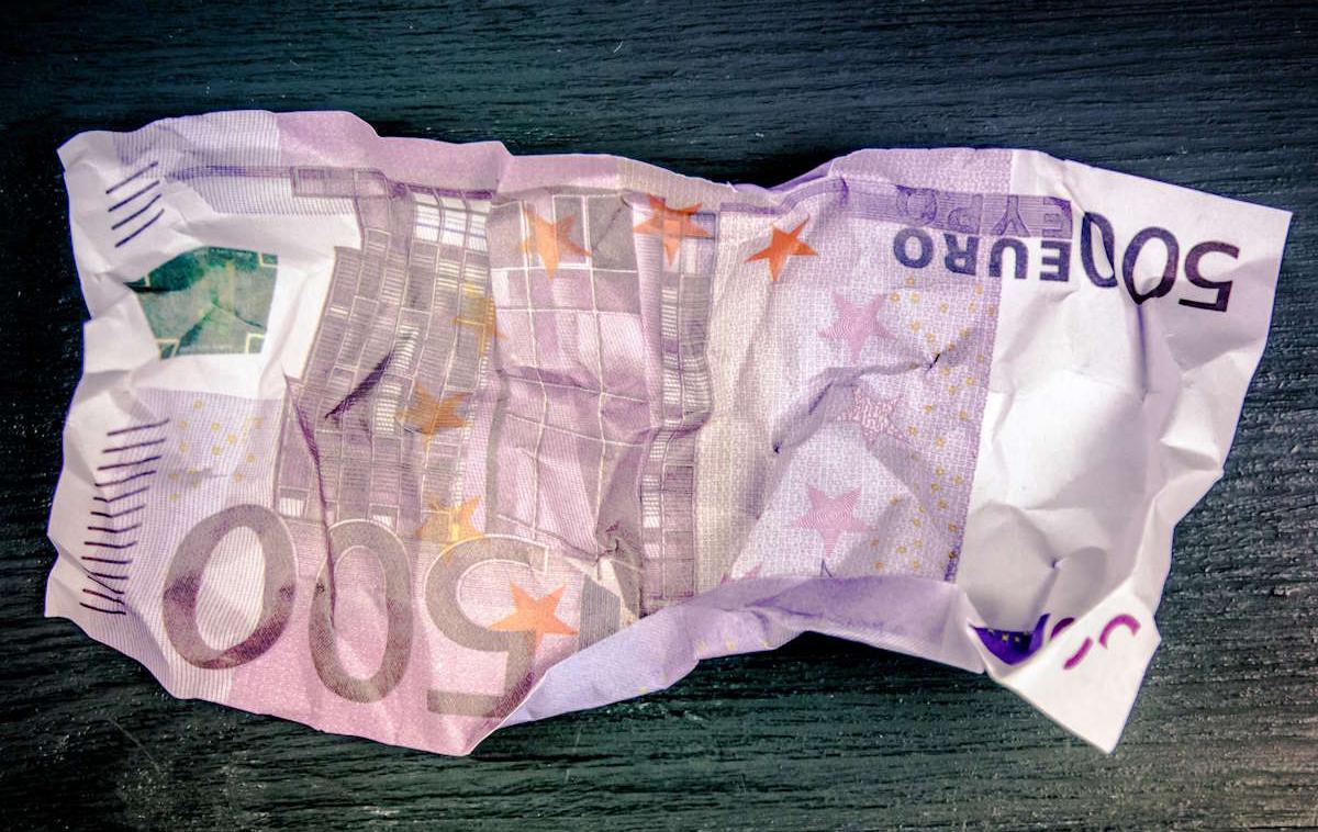 Pozor, Slovenija: policija išče lastnika bankovca za 500 evrov - siol.net