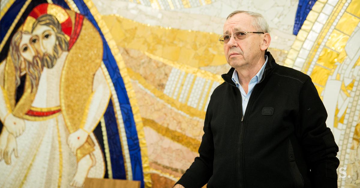 V Lurdu začeli zakrivati Rupnikove mozaike - siol.net