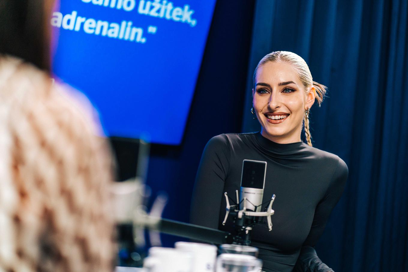 Raiven: Trudim se, da sem bolj sočutna do sebe in drugih #Spotkast ...