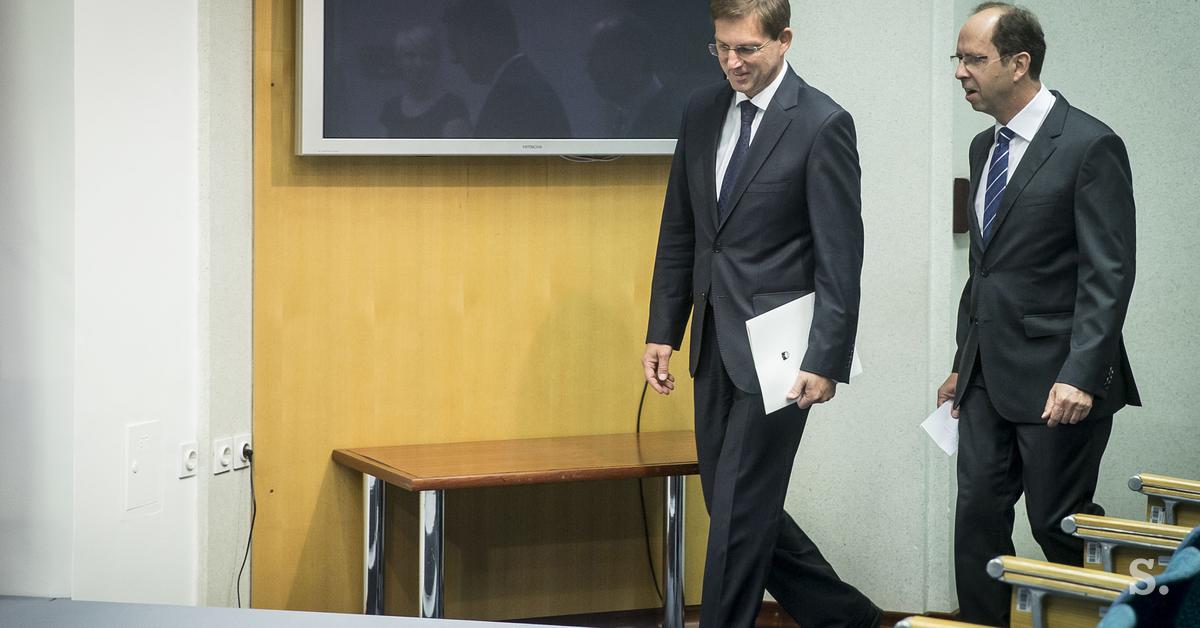 Minister Dušan Mramor odstopil. Odhaja tudi Metod Dragonja. (video ...