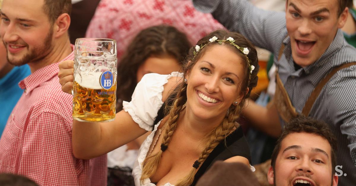 Oktoberfest: množice turistov, lepa dekleta in vse dražje pivo - siol.net