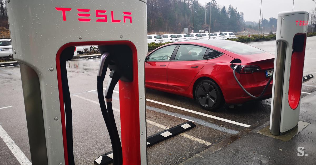 Tesline polnilnice "odprte" za vse, Sloveniji najbližja pri Gradcu ...