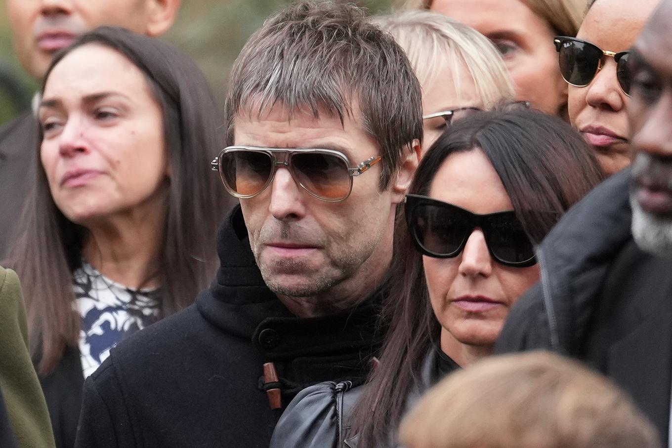 Pevec skupine Oasis Liam Gallagher postal dedek - siol.net