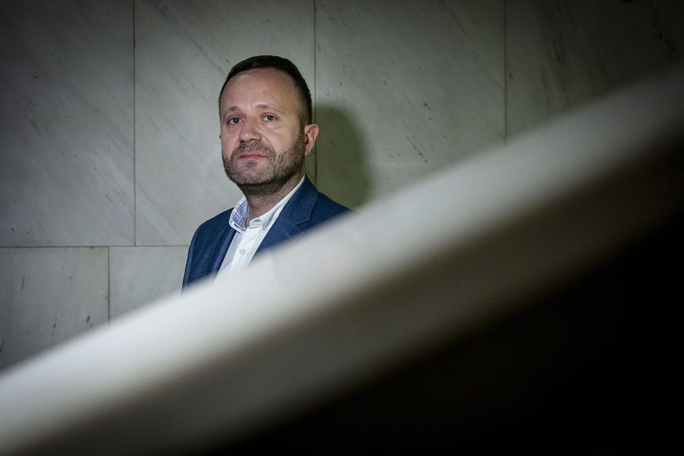 Sebastjan Kristovič: Vedemo se kot Titanik, ki se potaplja, orkester pa ...