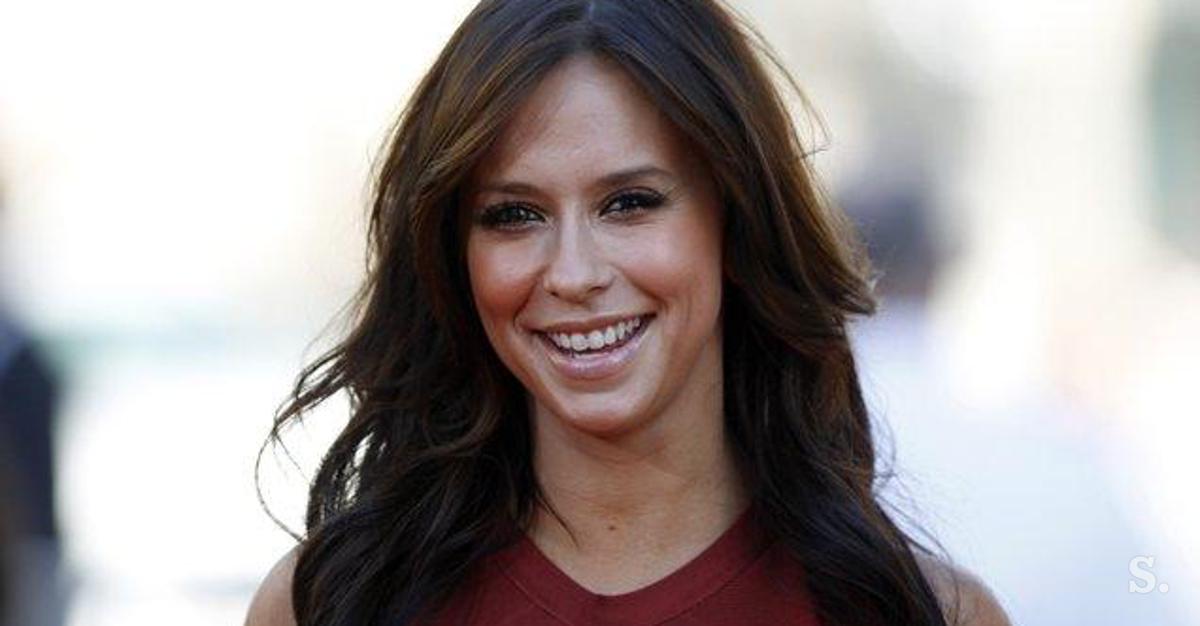 Jennifer Love Hewitt žaluje za mamo - siol.net