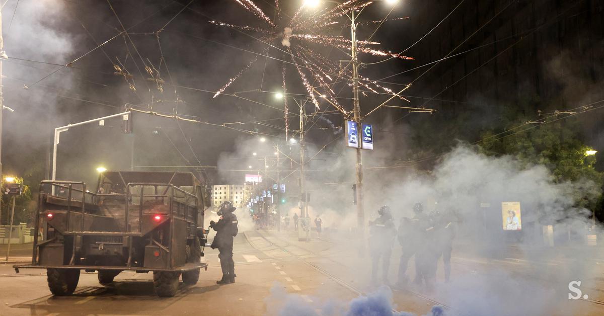 Protesti v Srbiji. Vučić napoveduje ukrepe, kot jih še ni bilo. - siol.net
