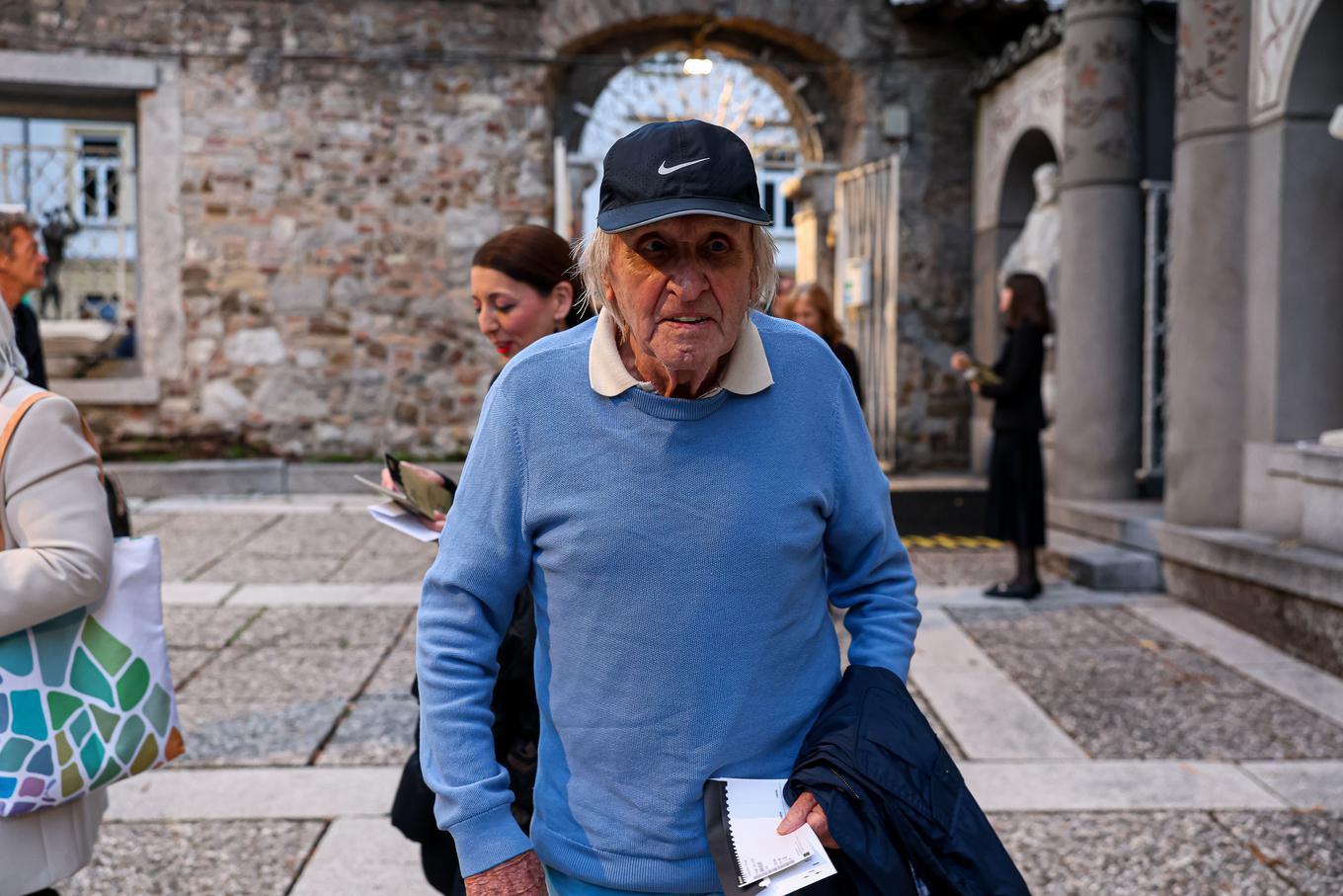 Humorist in novinar Tof praznuje 90 let - siol.net